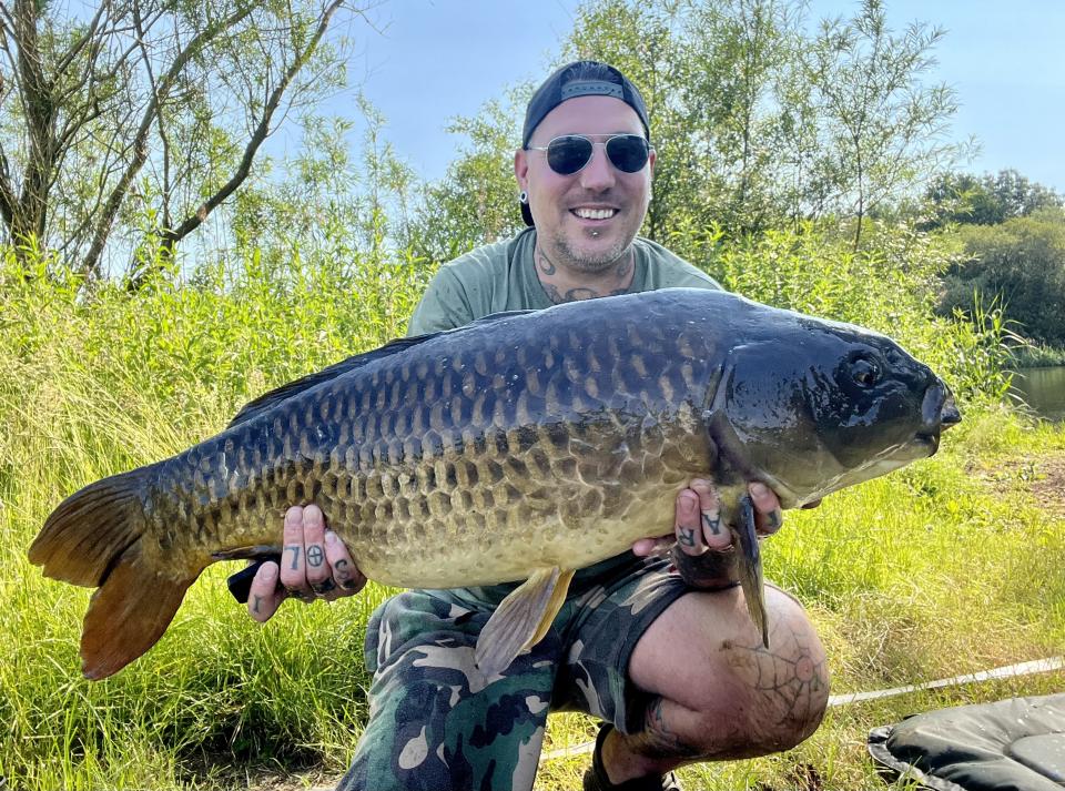 The Dark common | Total Carp